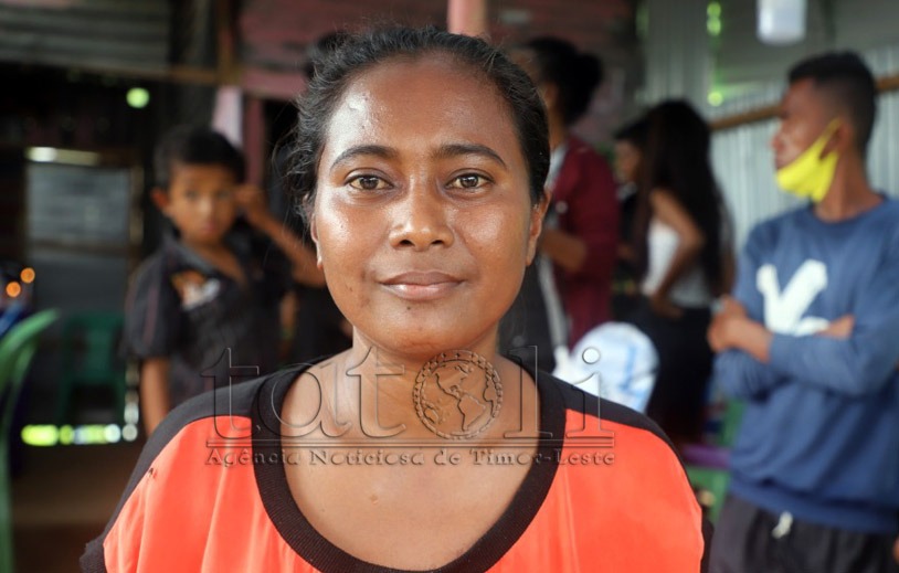 Euclides Belo: Matebian Filomena nia uma-laran laiha duni hahán ...