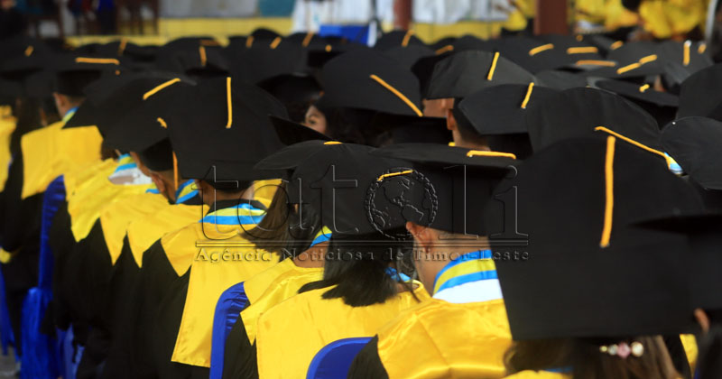 Reitór IOB enkoraja graduadu 235 hadomi serbisu iha futuru - TATOLI ...