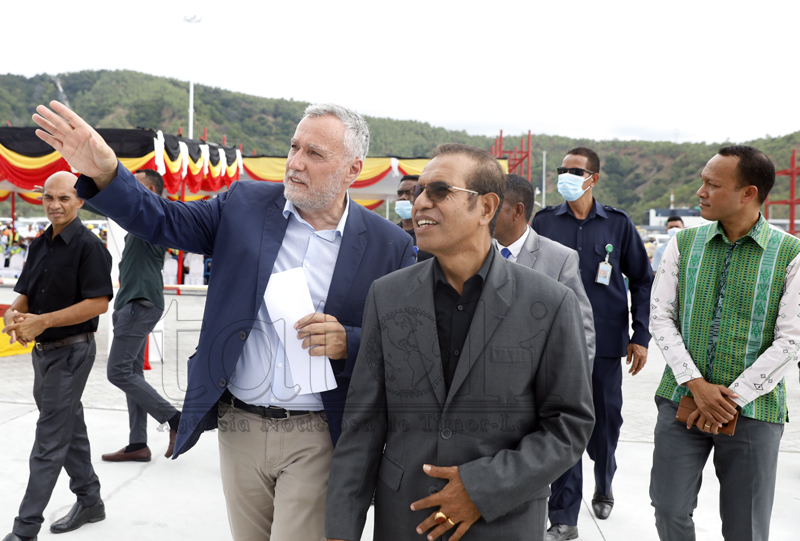 Timor Port hahú deskarga ekipamentu pezadu iha Portu Baía Tibar ...
