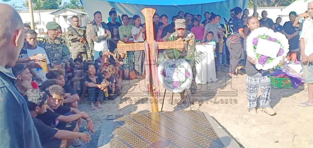 Família haloot ona saudozu Abilio de Jesus Pires “La Buka” iha ...